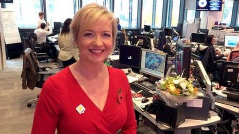 BBC Weather presenter Carol Kirkwood announces marriage - BBC News