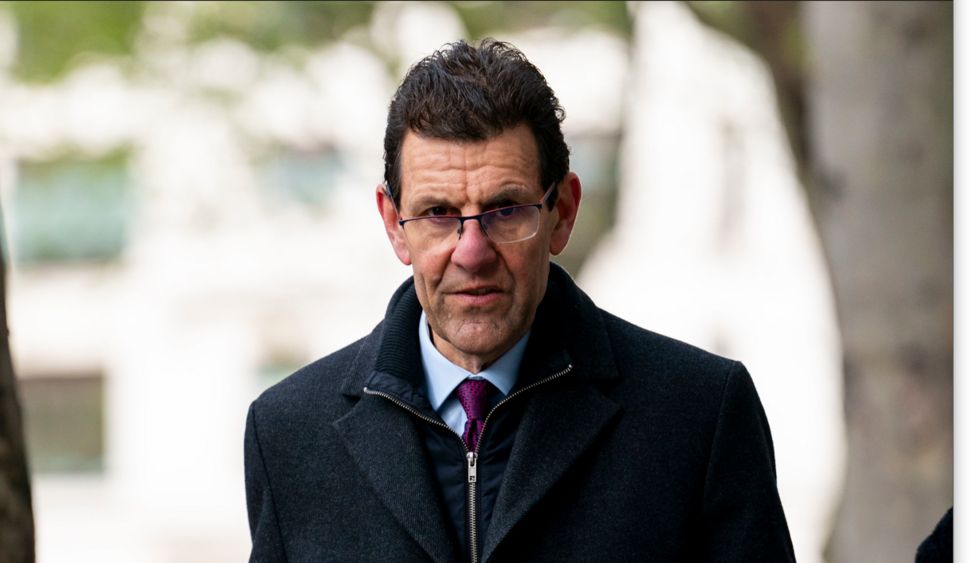 Post Office investigators 'saw postmasters as enemies' - BBC News