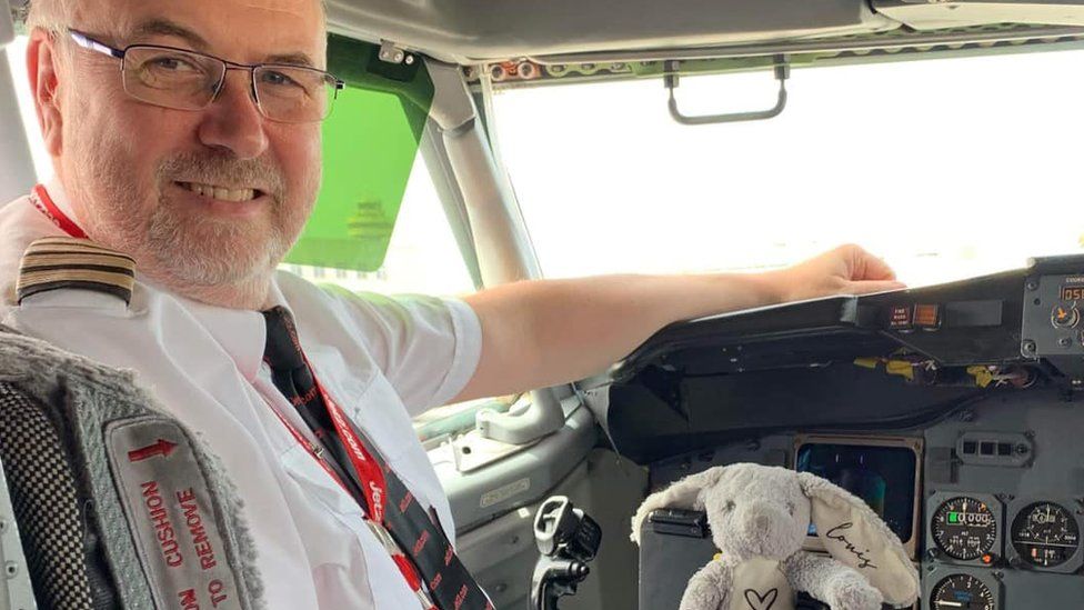 Lost in Palma: Airline reunites Wakefield boy with soft toy - BBC News