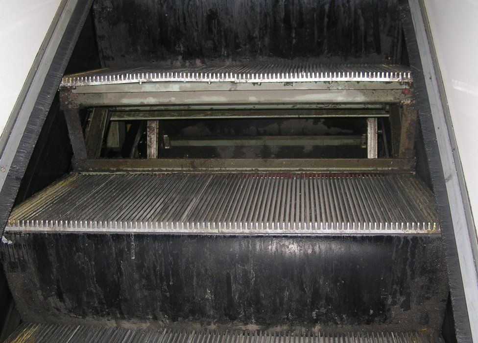 Fine after escalator rips off man's toe in shopping centre - BBC News