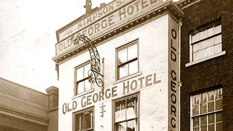 Leeds: City's forgotten buildings captured and preserved - BBC News