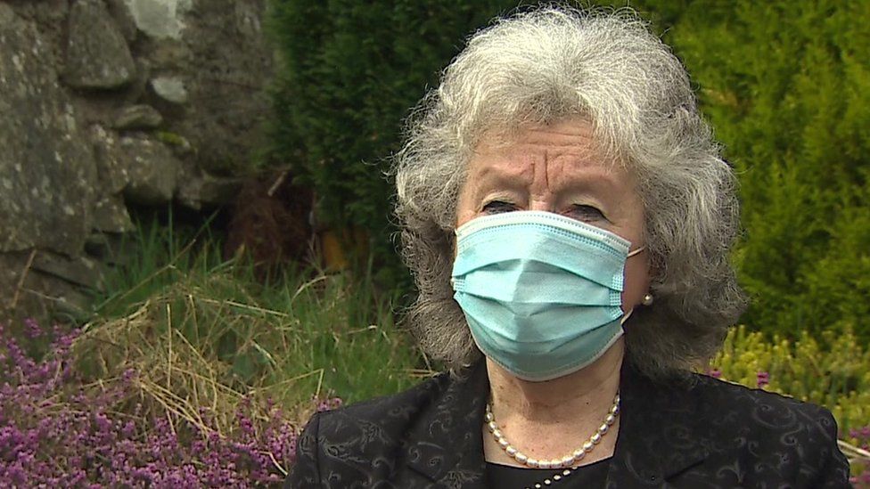 Covid: Ex-MP's husband 'had do not resuscitate order' - BBC News