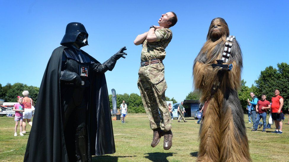 Scottish events mark Armed Forces Day - BBC News