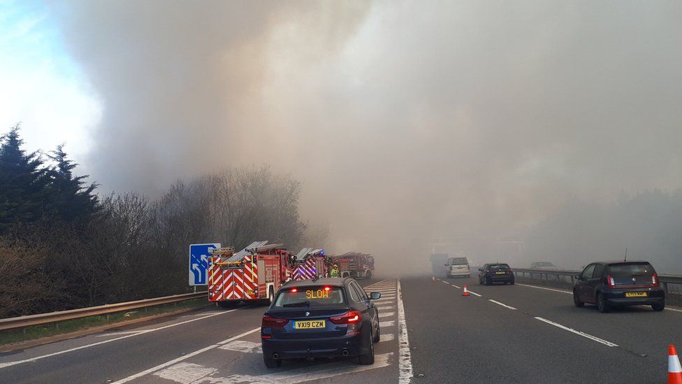M54 reopens days after Telford recycling plant fire - BBC News