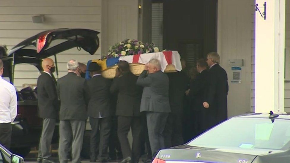 Laindon death: Funeral held for James Gibbons - BBC News