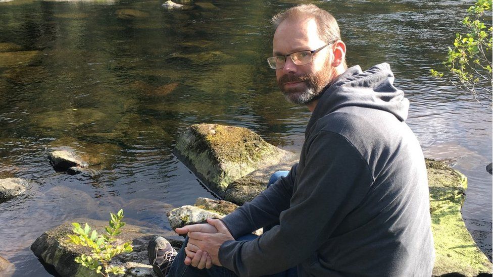 Tributes to 'much-loved' Nantwich man killed in M56 crash - BBC News
