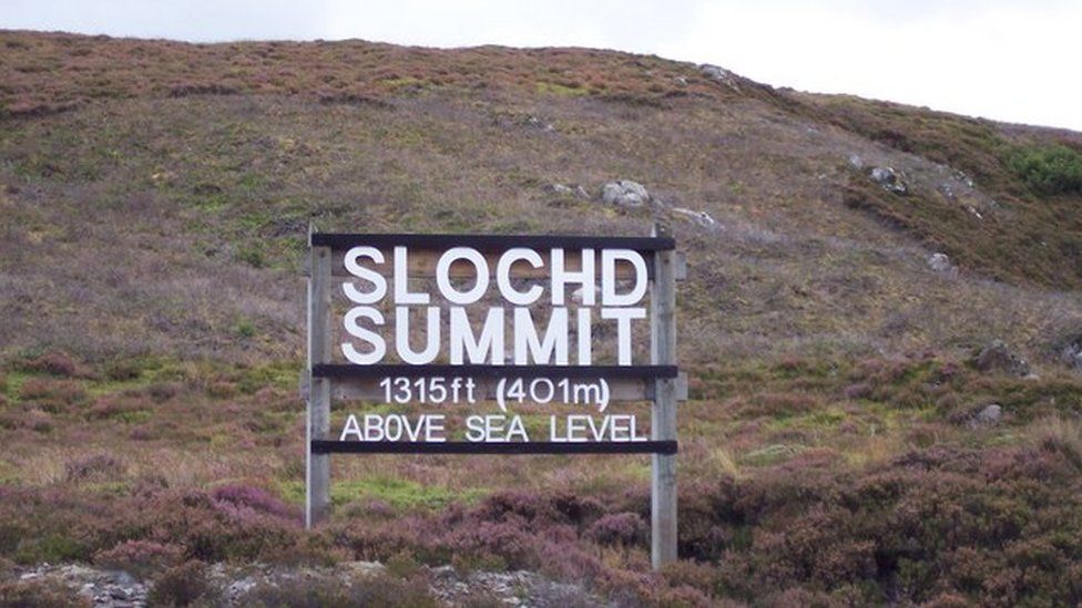 Temporary traffic lights to be installed at Slochd Summit - BBC News