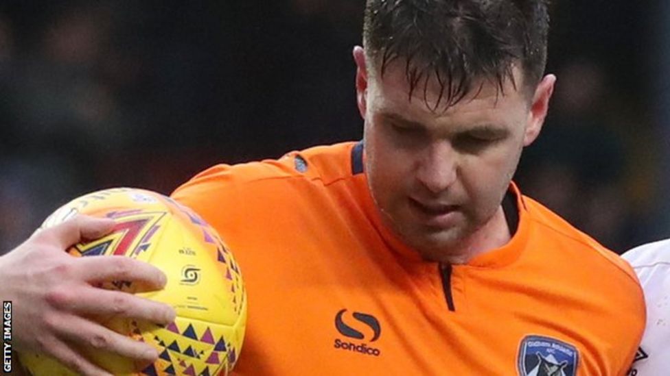 Anthony Gerrard: Carlisle United sign defender after Oldham Athletic ...