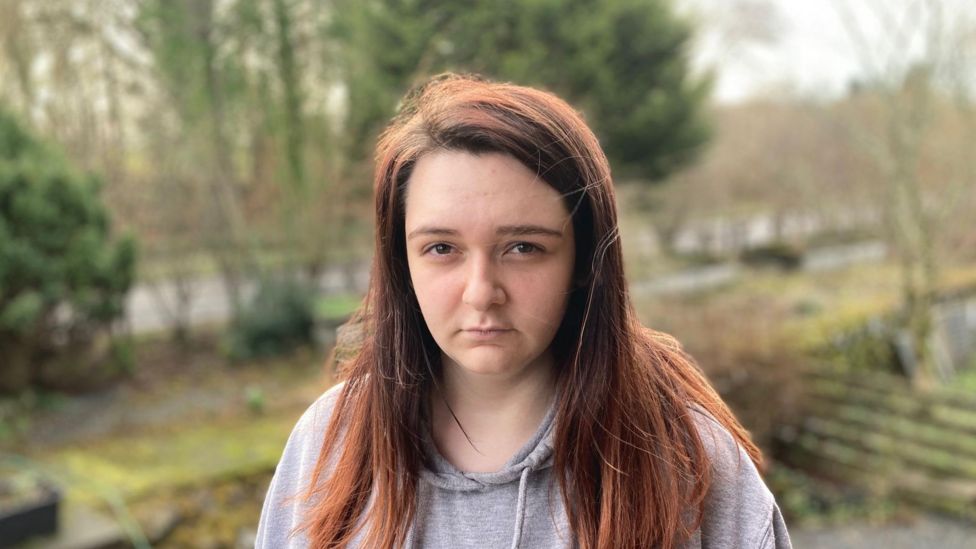Heartbroken Galloway family's campaign for A75 changes - BBC News