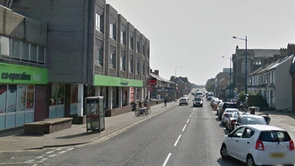 Expectant dad dies after motorcycle crash in Cardiff - BBC News