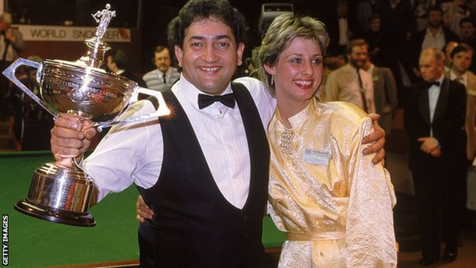 World Snooker 2016: Changing fashions at the Crucible Theatre - BBC Sport