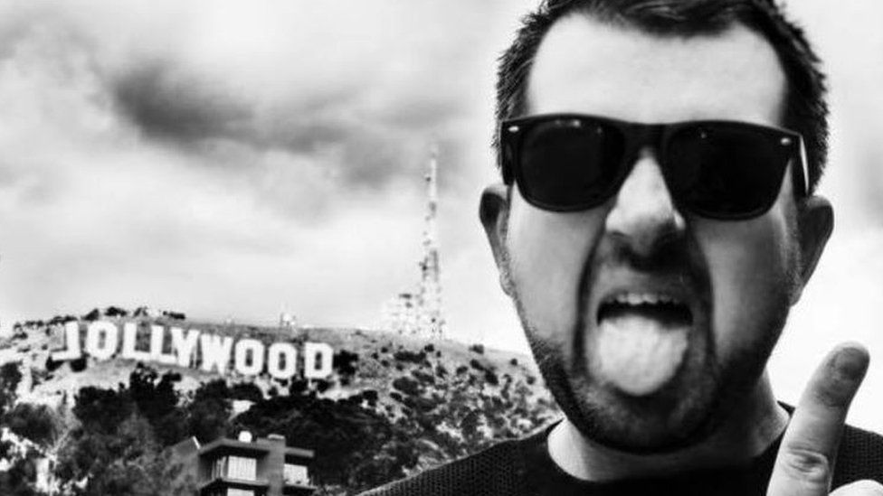 Filmmaker Carl Whiteley critical after Majorca balcony fall - BBC News