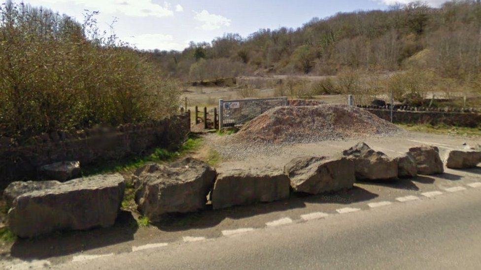 Westdown quarry expansion plan terrifying, residents say - BBC News