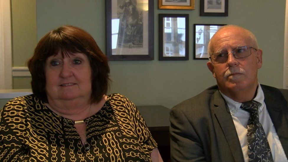 Peterborough prison death family 'treading water' - BBC News