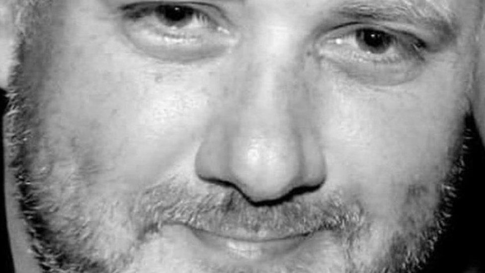 Fleetwood drowning: Dad tried to save son as fishing boat sank - BBC News