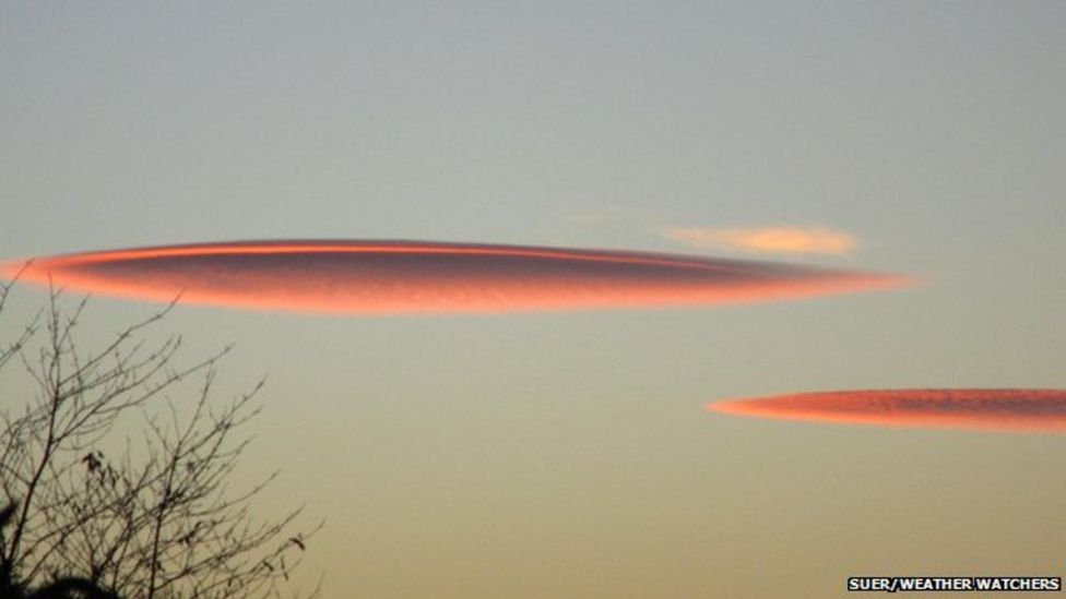 Lenticular clouds spotted at dusk - BBC Weather