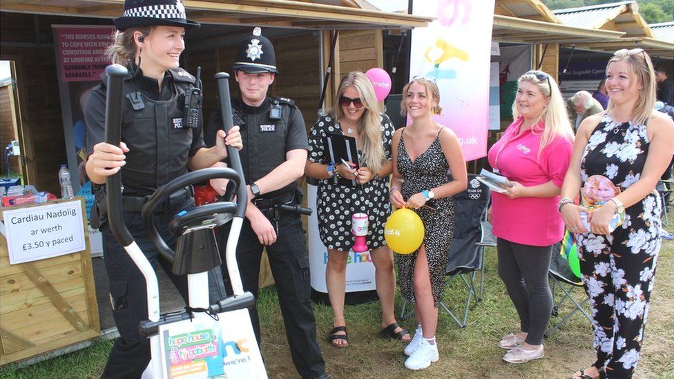 Lluniau'r Eisteddfod: Dydd Iau - BBC Cymru Fyw