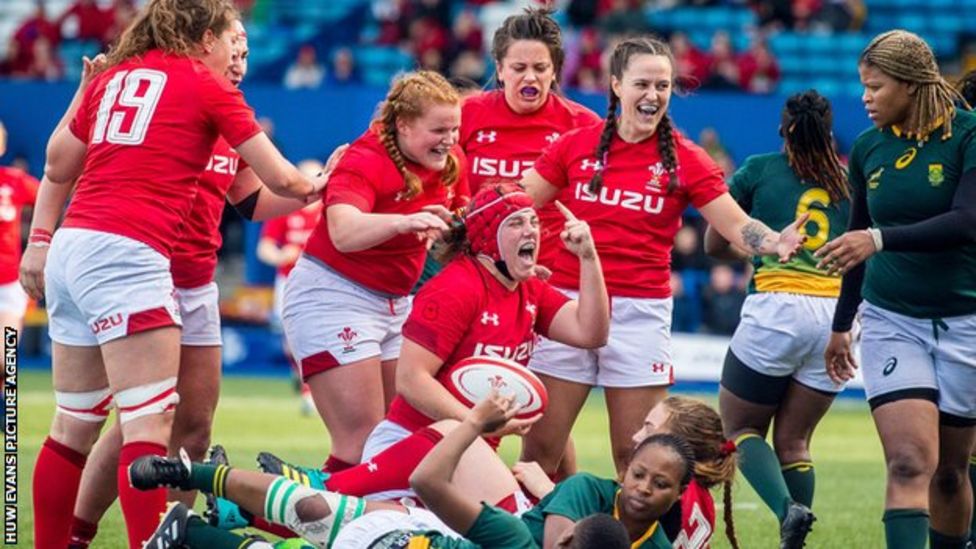 Carys Phillips and Jess Roberts added to Wales squad - BBC Sport