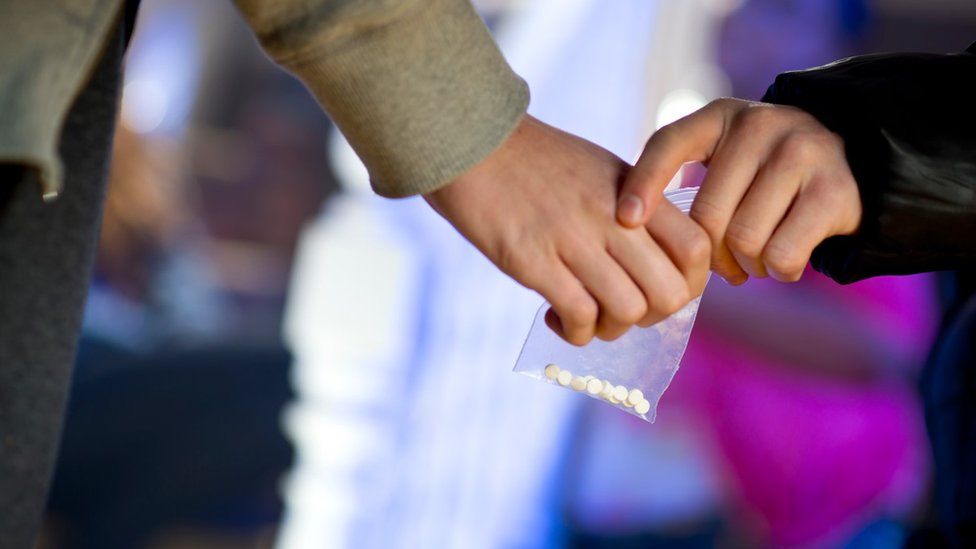 Ex-drug dealer backs plans to spot modern slavery victims - BBC News