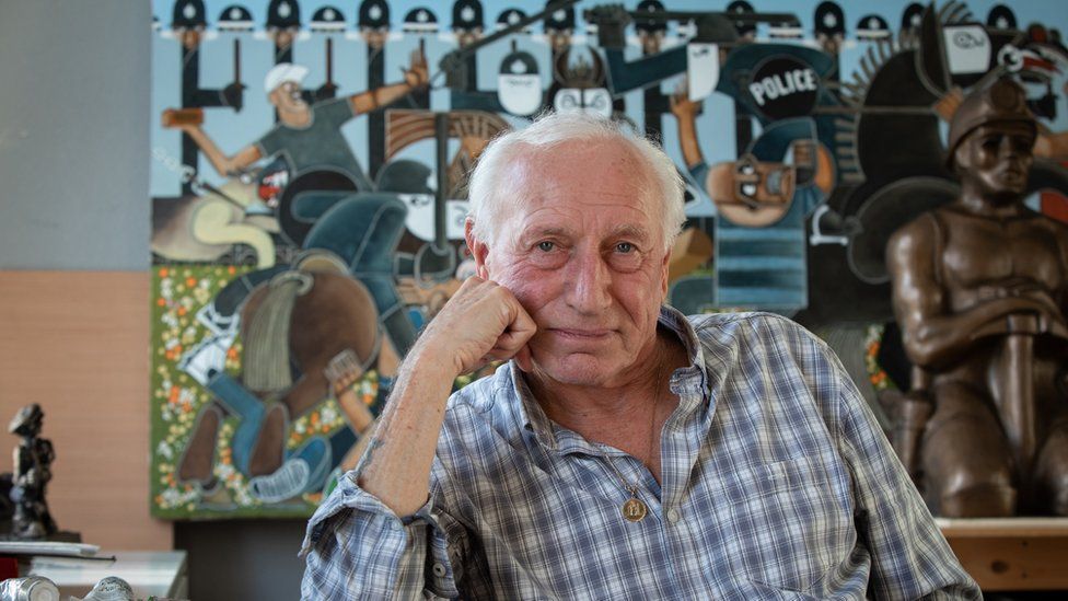 Gallery marks miner artist Bob Olley's 80th birthday - BBC News