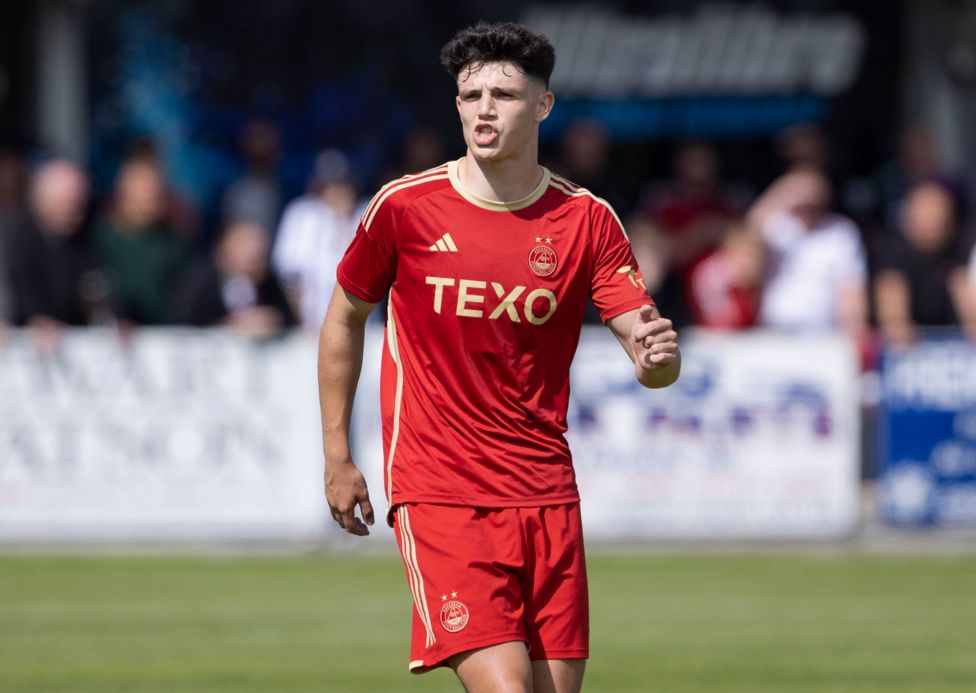 Milne signs new deal & targets regular action - BBC Sport