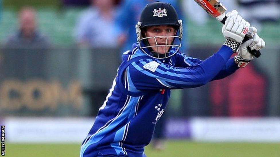 One-Day Cup: Gloucestershire beat Leicestershire by one run - BBC Sport