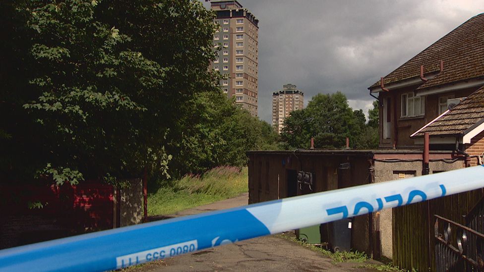 Murder probe launched after Motherwell tower block death - BBC News