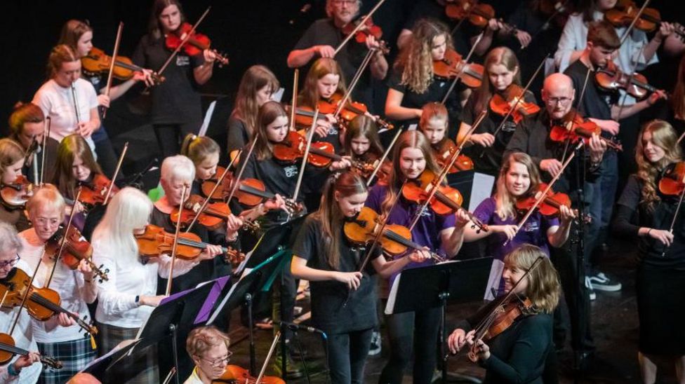 Royal National Mòd headed for Fort William in 2025 - BBC News