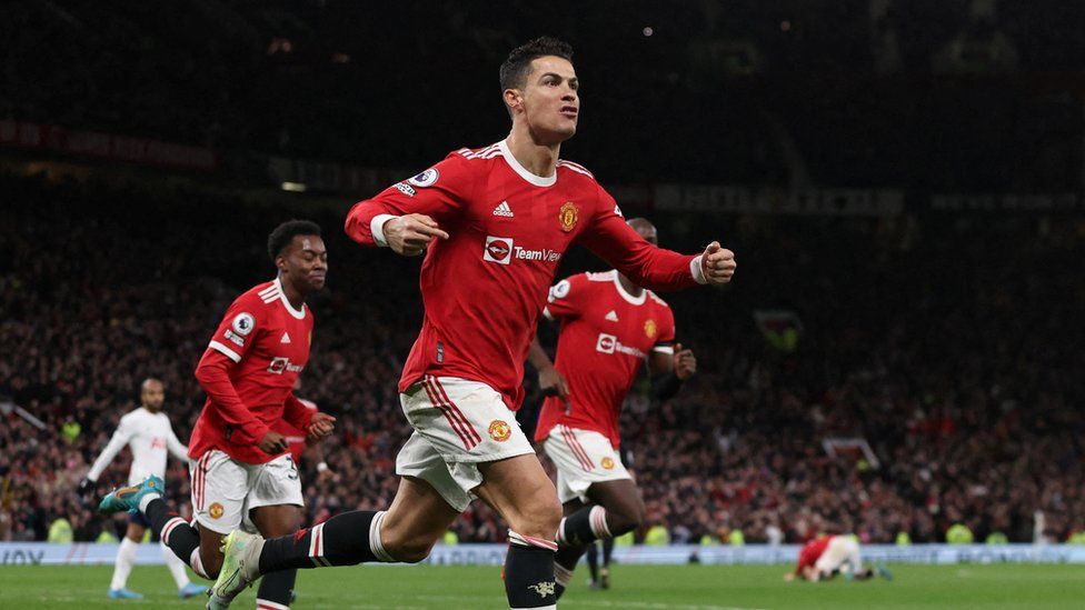 Ronaldo Jr copies dad's iconic celebration - BBC Newsround