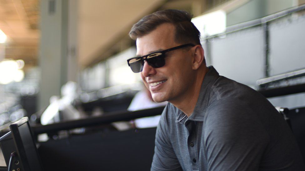 Concern as the gambling industry embraces AI - BBC News