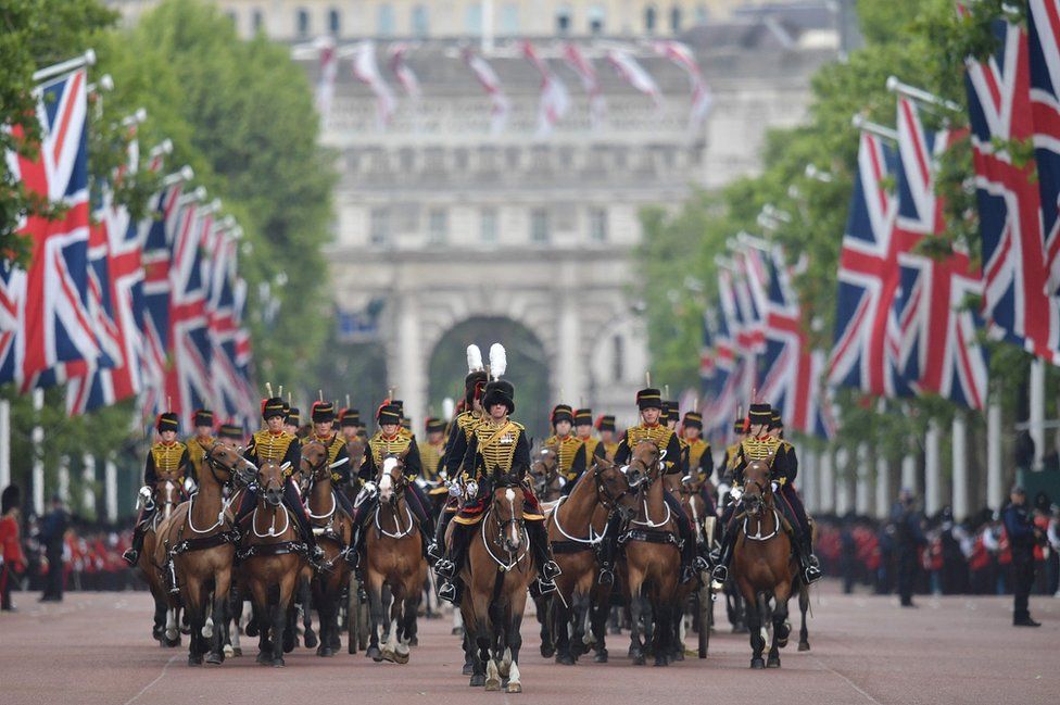 Trooping the Colour parade marks Queen's official birthday - BBC News