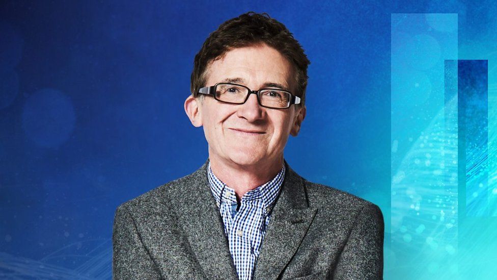 Caryl Parry Jones i gyflwyno rhaglenni hwyr Radio Cymru - BBC Cymru Fyw