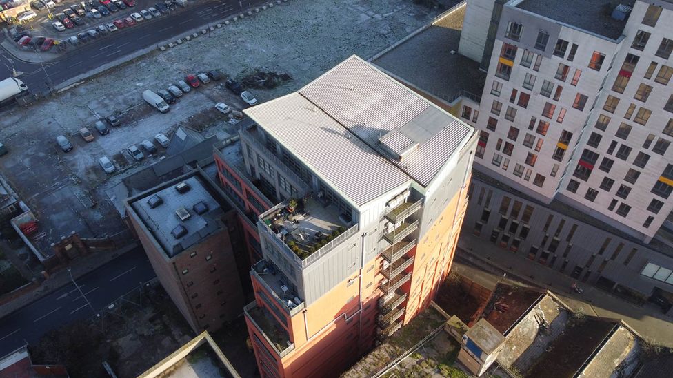 Ipswich Cardinal Lofts residents may be out for a year - BBC News