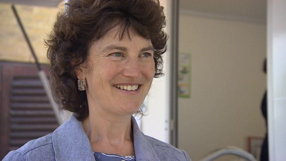 Oesophagus cancer: 'Game-changer' sponge checks launched - BBC News