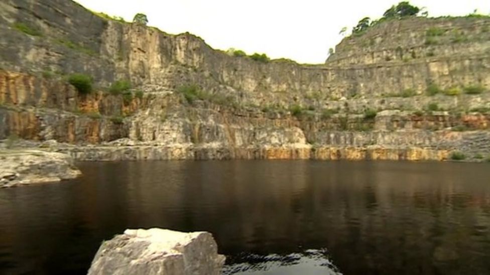 Middlepeak Quarry water turned black to stop swimming - BBC News