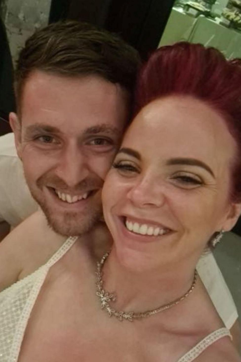 Wedding scammer conned guests out of thousands of pounds - BBC News