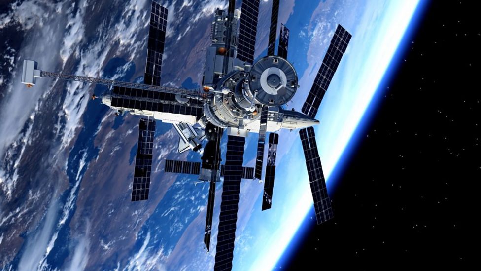 Nasa unveils new class of astronaut candidates - BBC News