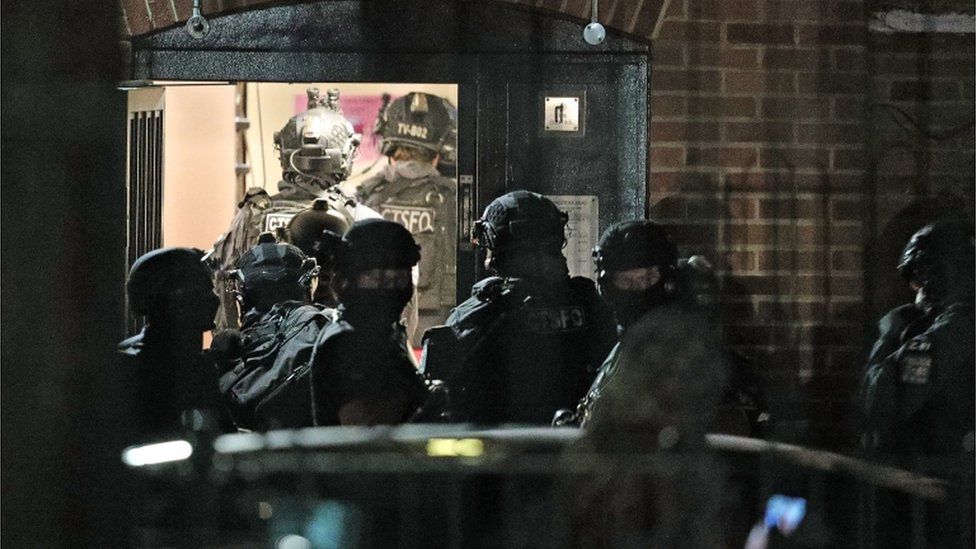 In pictures: Reading park stabbings - BBC News