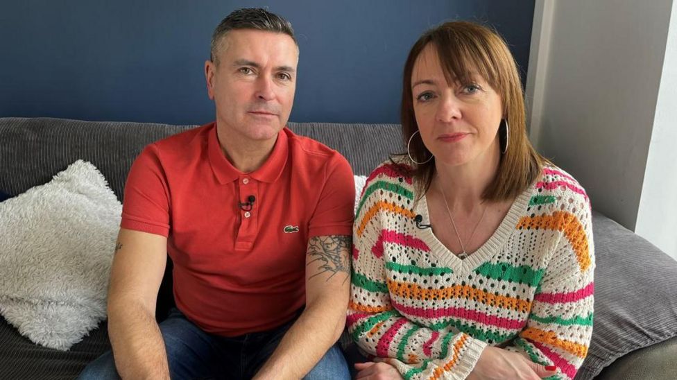 Hull family's final fundraising push in baby's memory - BBC News