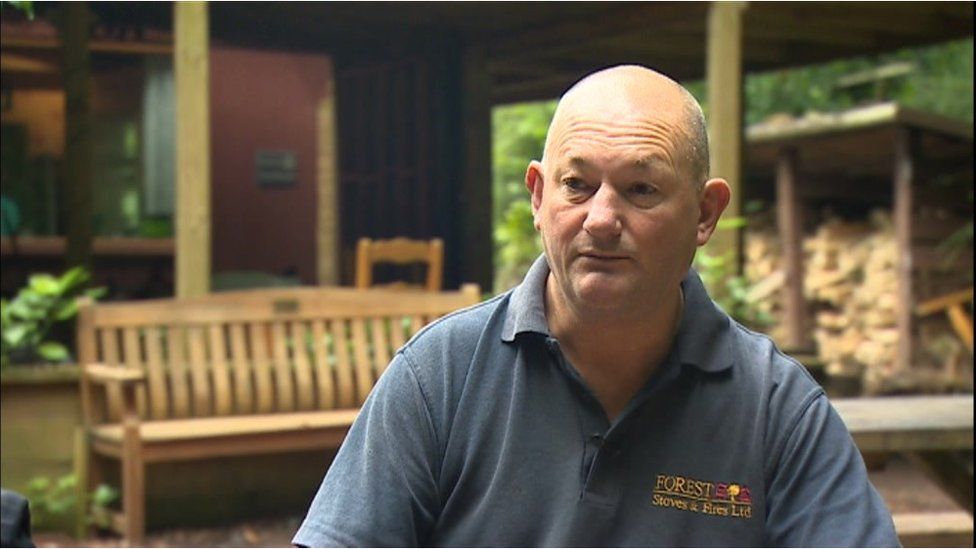 Fforest Fawr: Fears over removal of diseased larch - BBC News