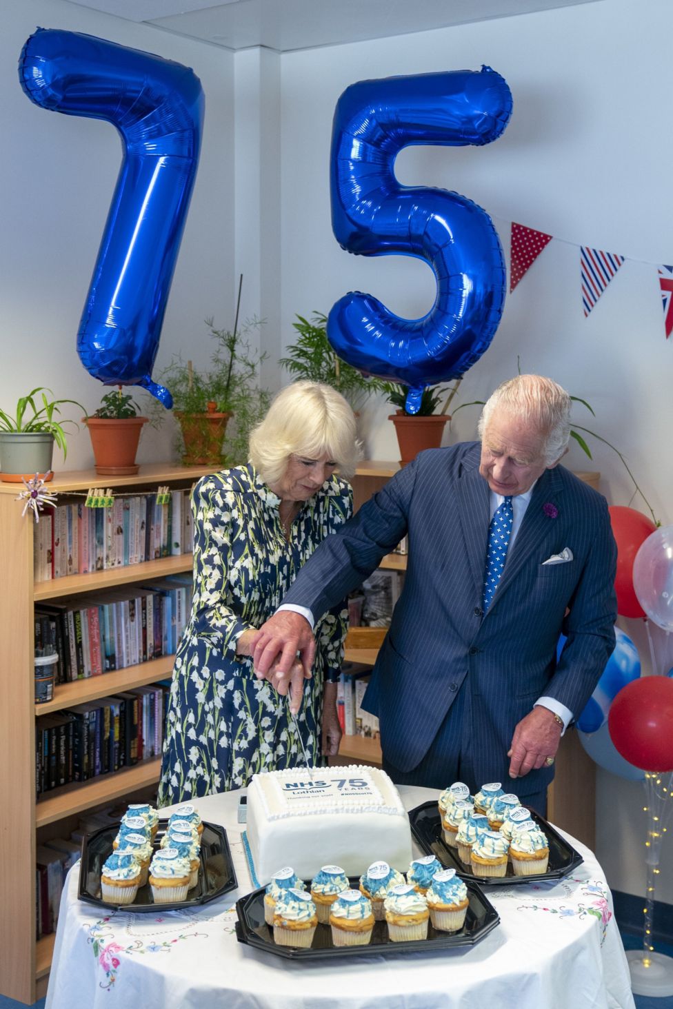 NHS 75th anniversary: How did people celebrate? - BBC Newsround