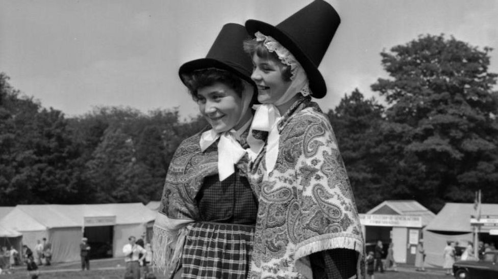 Cofio Eisteddfod Aberdâr 1956 wrth baratoi at 2024 - BBC Cymru Fyw