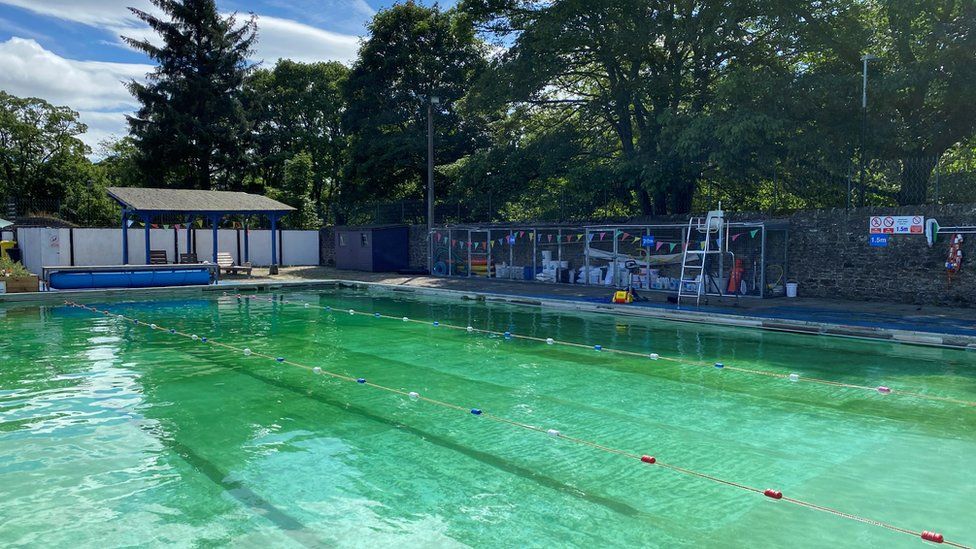 Stanhope Pool to stay closed over summer amid uncertain future - BBC News