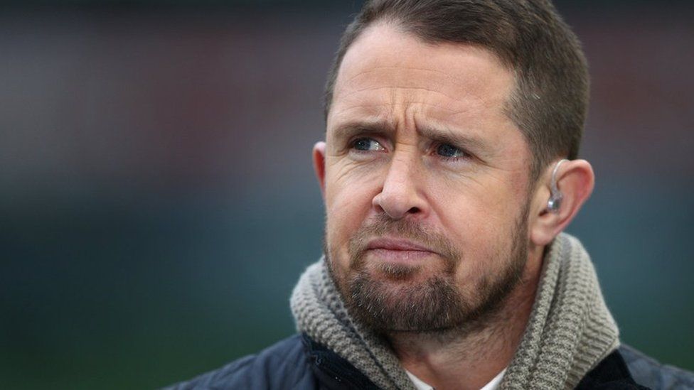 Rugby star Shane Williams attack bouncers sentenced - BBC News