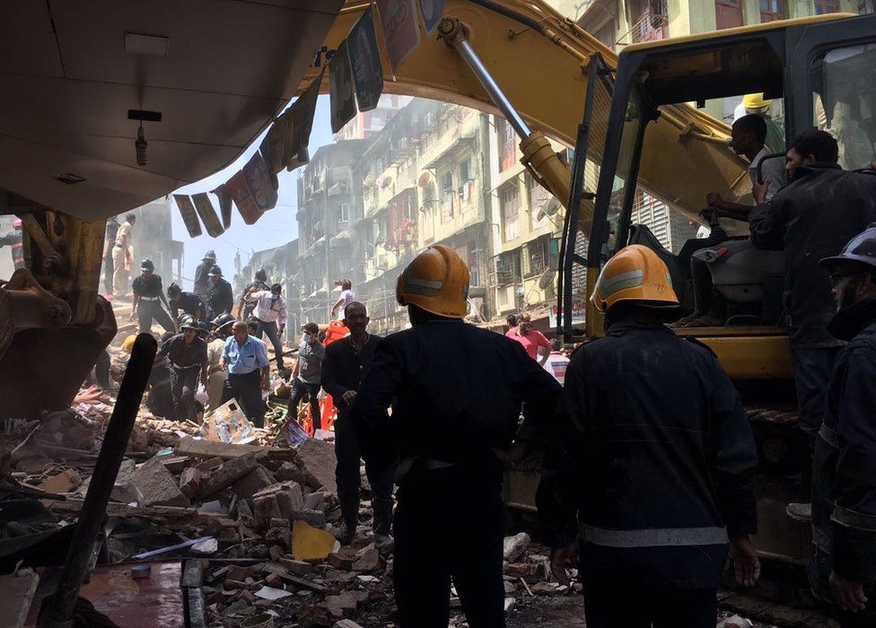 Mumbai building collapse kills 33 - BBC News