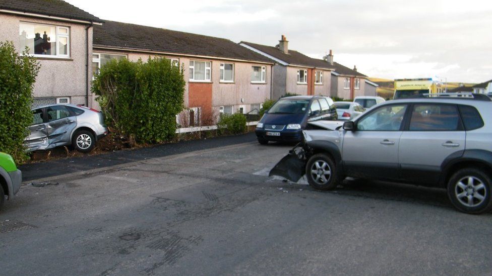 Anagh Coar crash: Car narrowly avoids house - BBC News