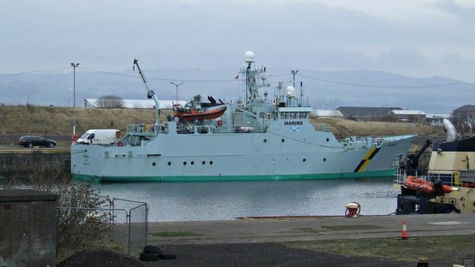 Patrols deployed over marine protection area 'incursion' claims - BBC News