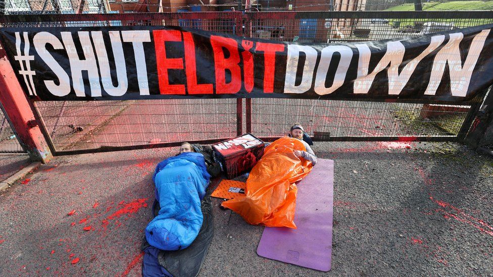 Elbit: Activists stage protest at Oldham factory - BBC News