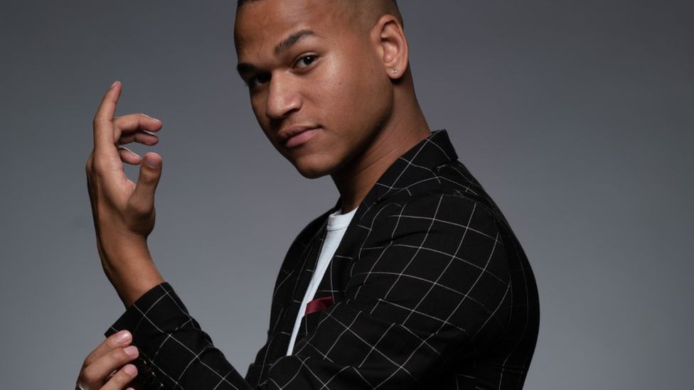 Strictly Come Dancing: New pro dancers join team - BBC Newsround