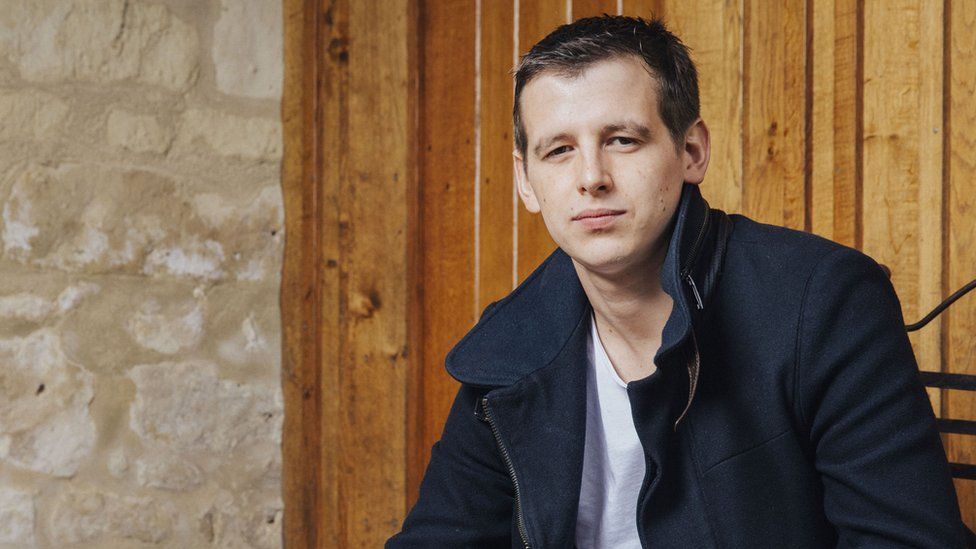 X Factor double elimination sees Monica and Max sent home - BBC Newsround